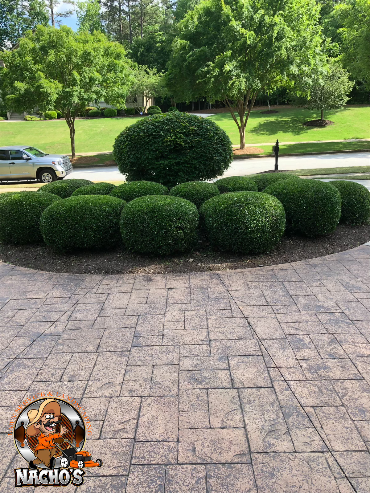 Nacho's Lawn Service & Landscaping - About Us